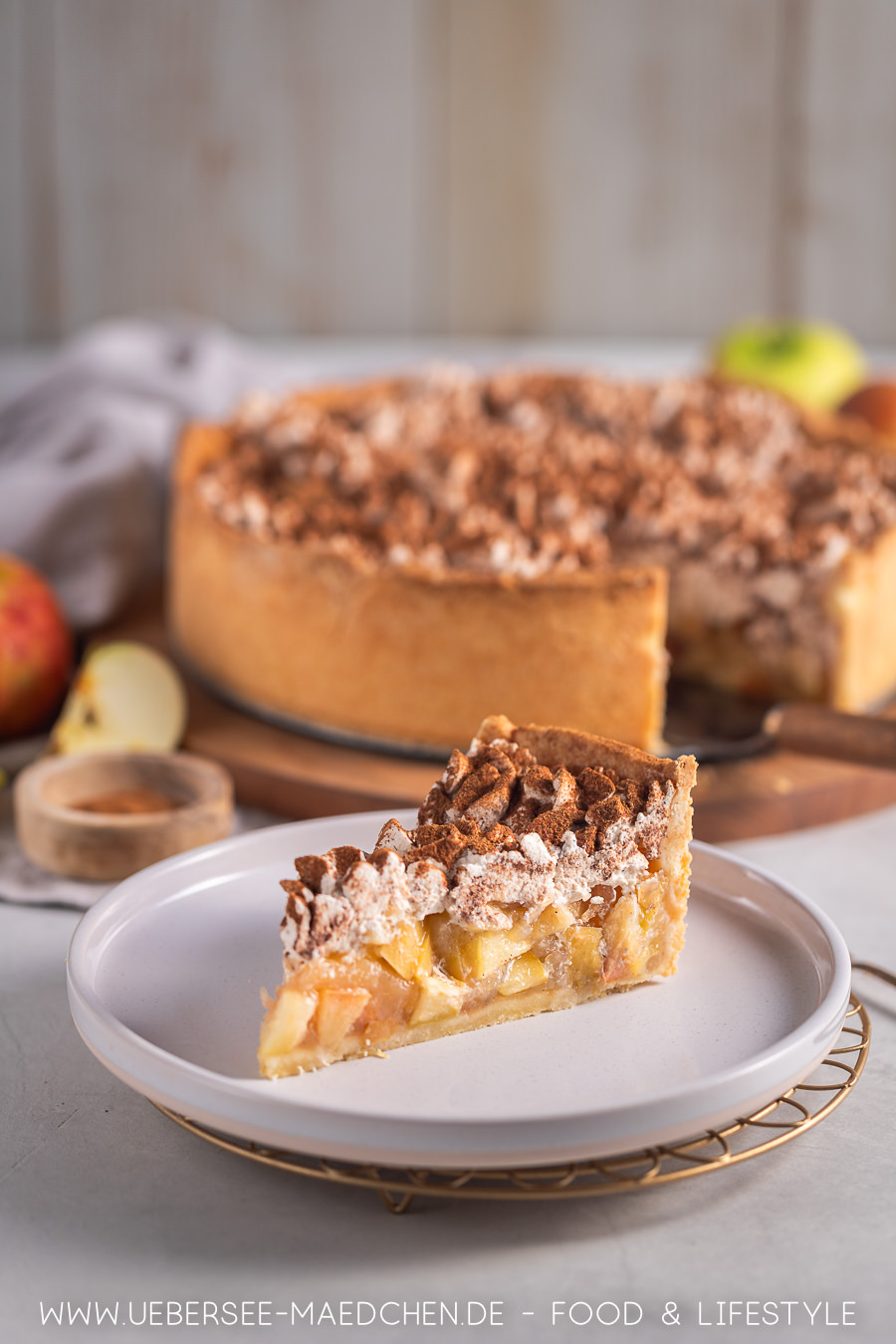 Beste einfache Apfelweintorte wie im Lieblingscafé - so saftig, so ...