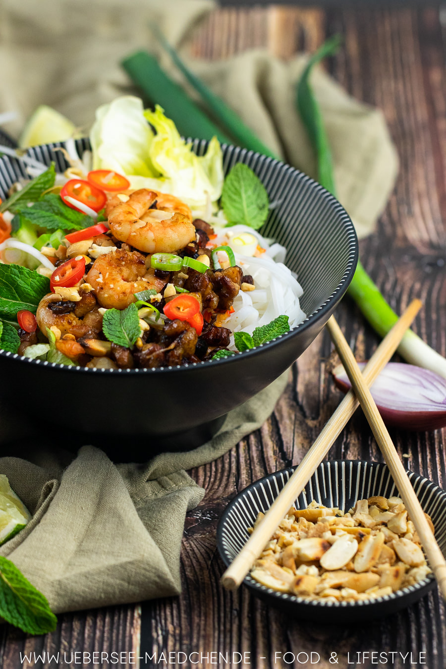 Bun Cha Bowl: Vietnams Köstlichkeiten in 1 Schüssel - ÜberSee-Mädchen