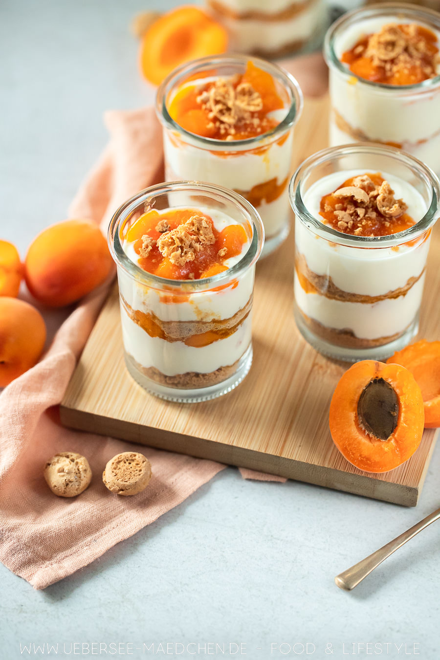 Dessert Mit Amarettini Im Glas